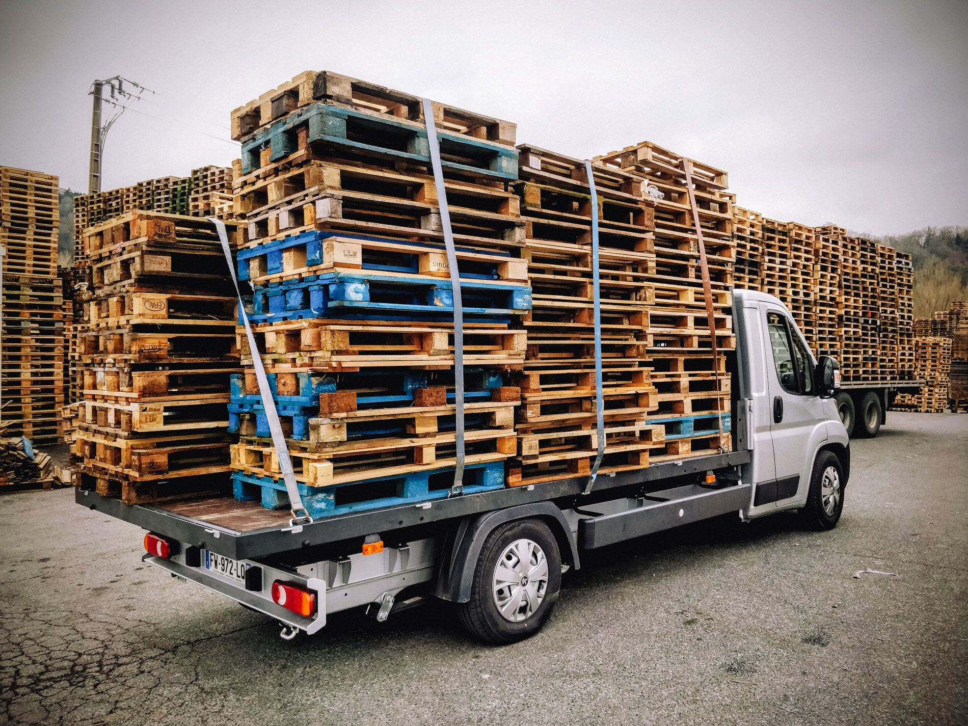 Achat Vente et recyclage de Palette | LPG Palettes Pays Basque
